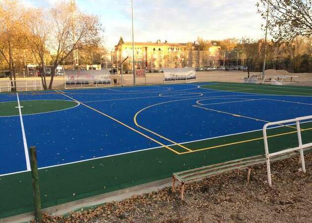 Basic Municipal Sports Facility Parque de la Vicalvarada (sports center ...